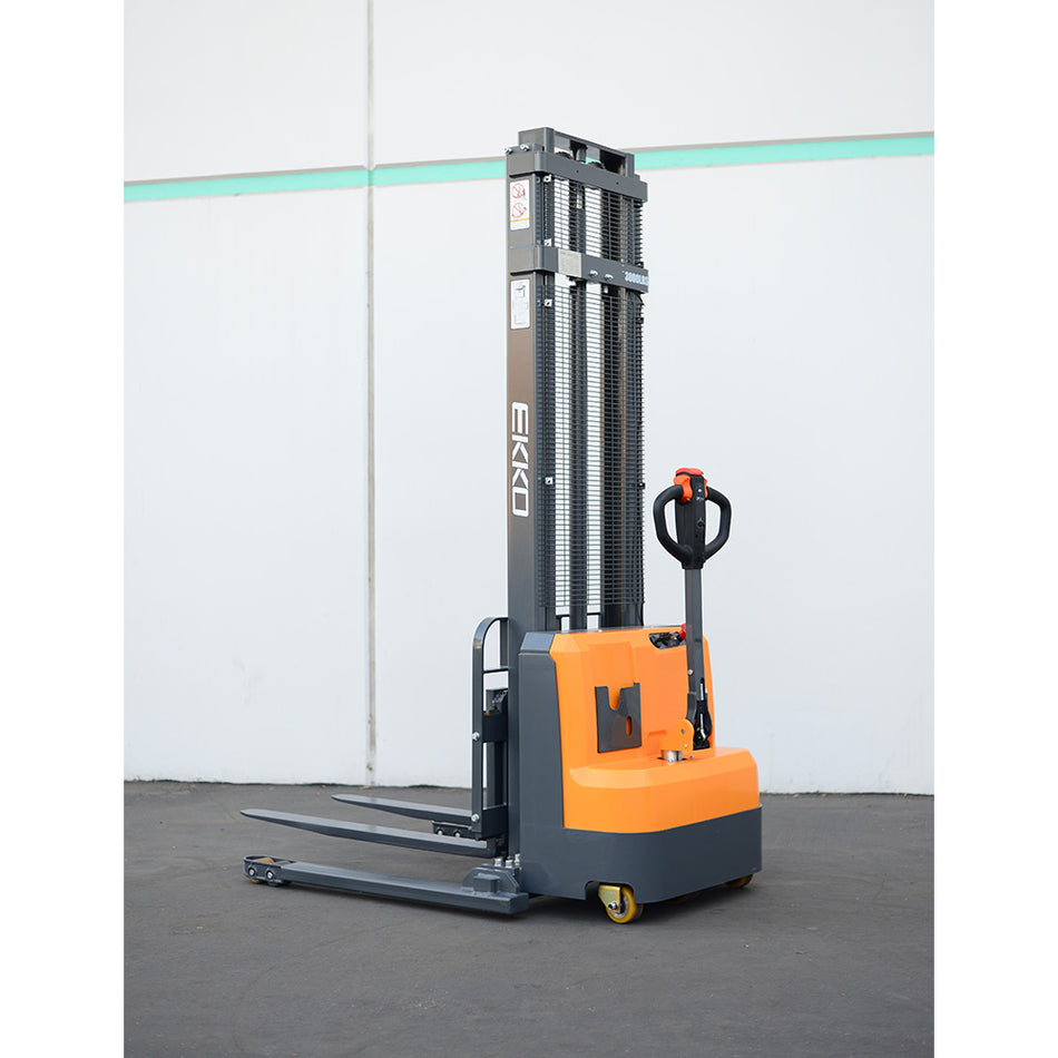 Full Electric Straddle Stacker 3000 lbs Capacity with Adjustable Forks ...