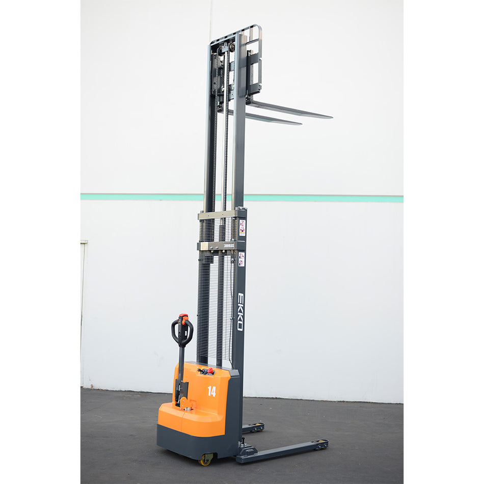 Full Electric Straddle Stacker 3000 lbs Capacity with Adjustable Forks ...